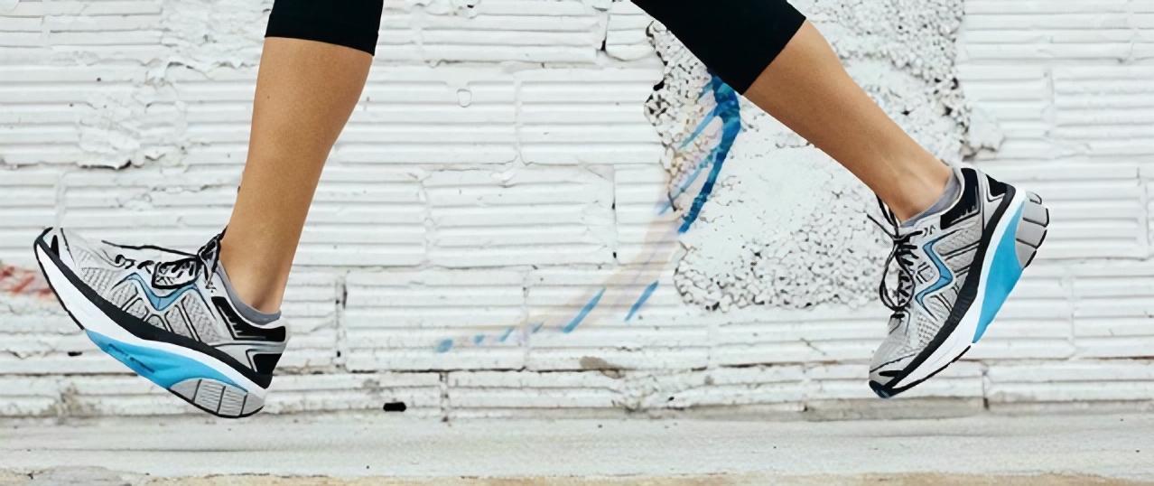 Descoperiți încălțămintea unică a MBT Romania Store